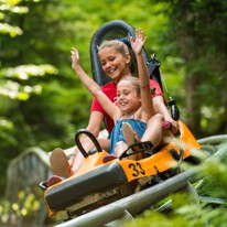 Parc F.U.N : Roller coaster, zip line and more ! | Les Sommets ...
